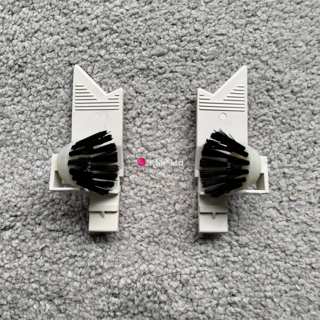 Singer Memo II WEAVING BRUSHES x2 – KNIT MACHINE PARTS LTD